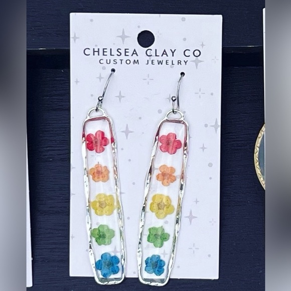 Chelsea Clay Company | Jewelry | Real Pressed Rainbow Flower Resin Gold ...